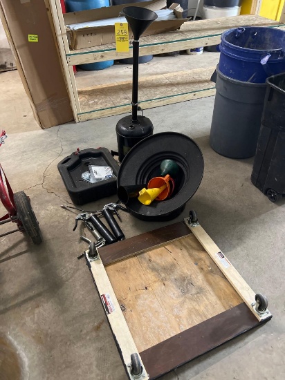 Oil catch - cart - grease guns | Online Auctions | Proxibid
