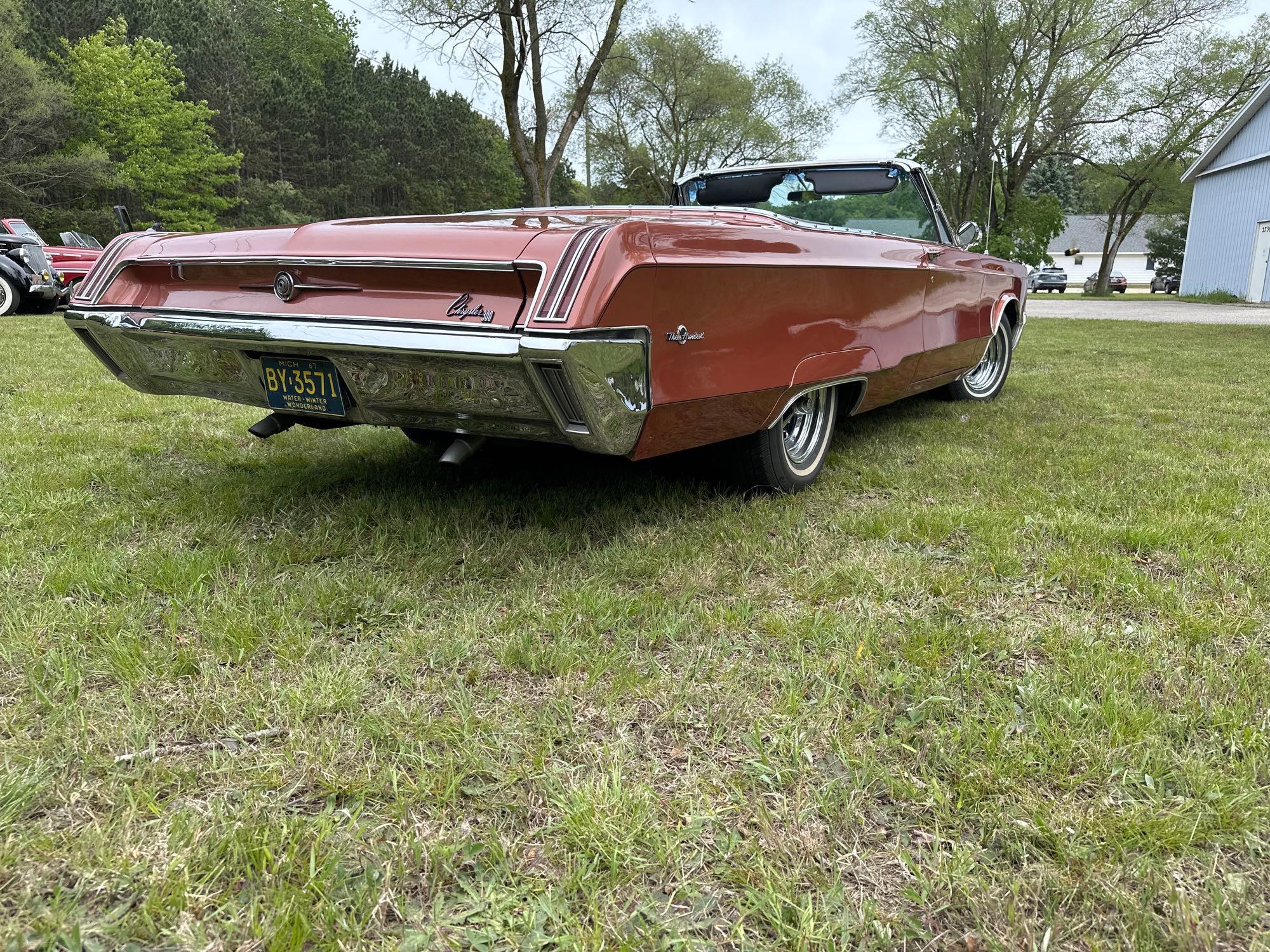 1967 Chrysler 300 Convertible 1965 Chrysler 300 'Parade Car'