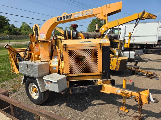 Bandit Model 200XP Chipper, runs, used last week | Online Auctions ...