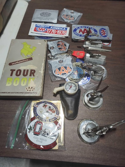 AAA Items, Hood Ornaments Displays | Online Auctions | Proxibid