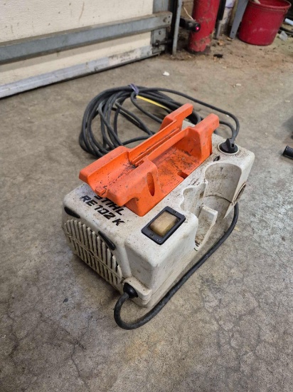 Stihl RE-102K Pressure Washer Unit | Online Auctions | Proxibid