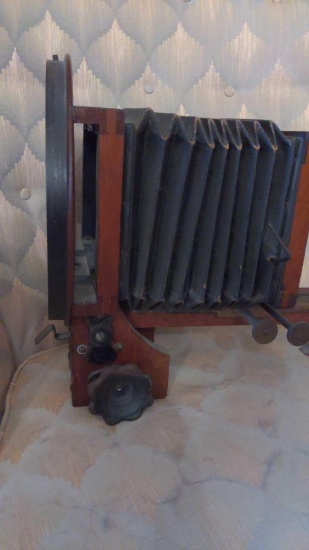 Antique Wood Sliding Bellows Camera Part | Online Auctions | Proxibid