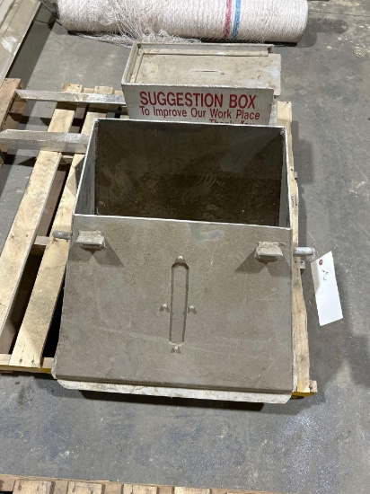 Aluminum chute and box | Online Auctions | Proxibid