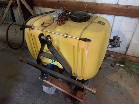 John Deere 45 gal 3pt Sprayer | Online Auctions | Proxibid