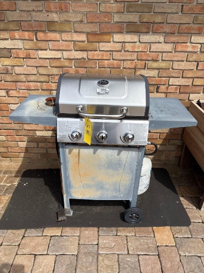 Blue Rhino LP Grill | Online Auctions | Proxibid