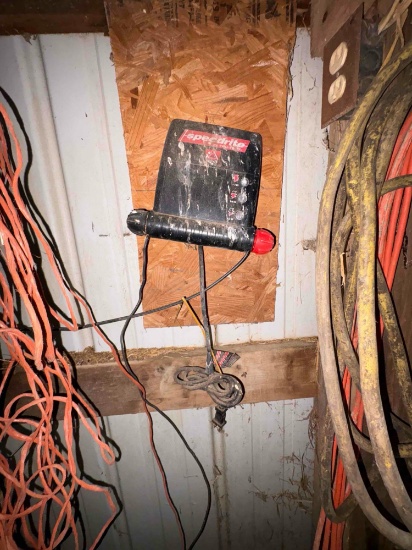 Fence Charger,Wood Ramps,Electric Cord,Air Compressor | Online Auctions ...