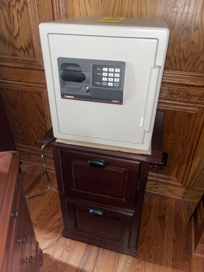 Sentry Digital Safe Model S3877 / Filing Cabinet | Online Auctions ...