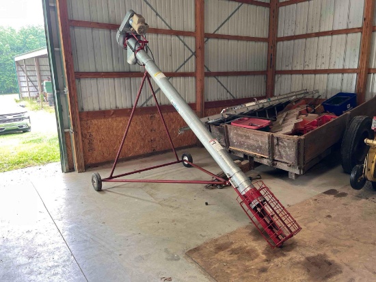 Hutchinson 11 ft transport auger 6 inch diameter with poly hopper ...