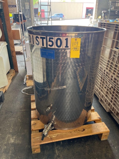 Marchisio 500L stainless steel tank with lid | Industrial Machinery ...