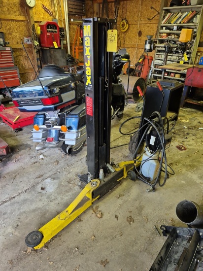 Danmar Equipment Max Jax 6,000 Lb. Capacity Dual Post Vehicle Lift ...