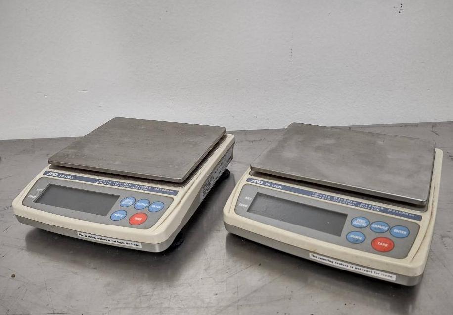 2 A&D Weighing EK-1200i Everest Compact Balance | Proxibid