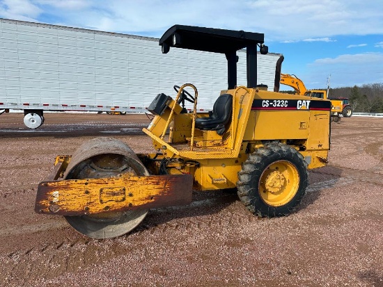 1998 Cat CS323C smooth drum compactor, OROPS, 50" drum, 11.2x24 tires ...