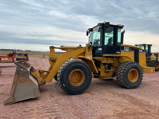 2003 Cat 938G Series II wheel loader, cab w/ AC, 20.5x25 tires, 4-spd ...
