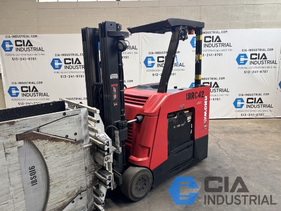 2018 - 5,000 LB. RAYMOND MODEL 425-C50TT STAND UP ELECTRIC FORKLIFT; S ...