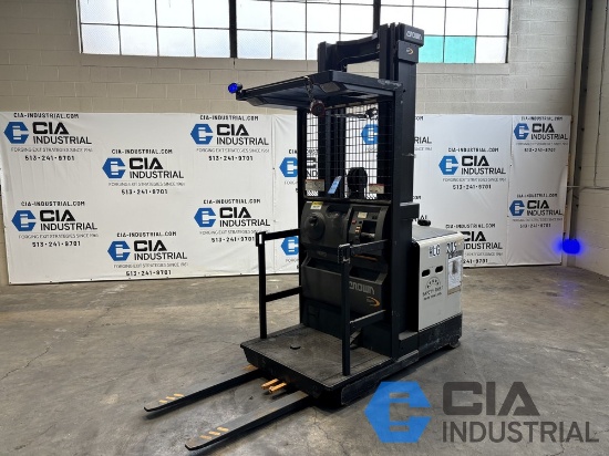 2016 - 3,000 LB. CROWN MODEL SP3510-30 ELECTRIC ORDER PICKER; S/N ...