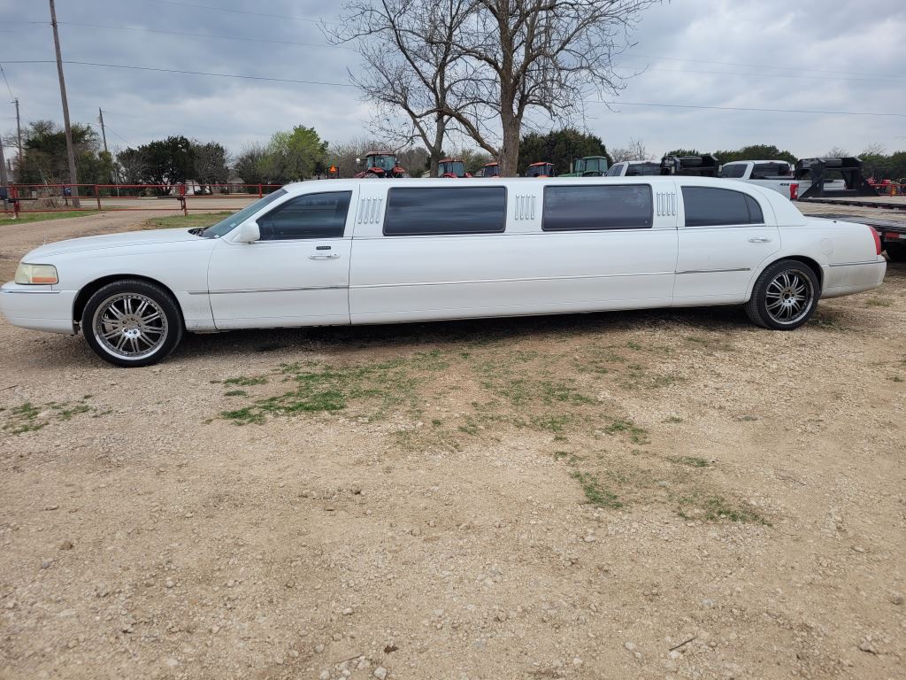 2005 Lincoln Town Car Stretch Limo Lincoln Town Car Stretch, Prom