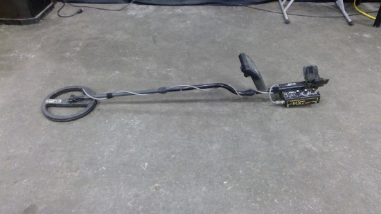 White's MXT Tracker Series Metal & Mineral Detector | Online Auctions ...