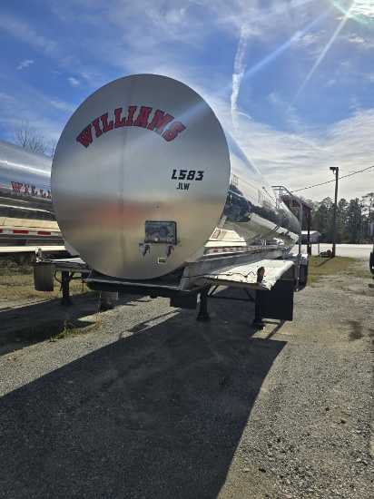 2000 Walker Farm Tanker with rear pump Stainless Steel Food Grade ...