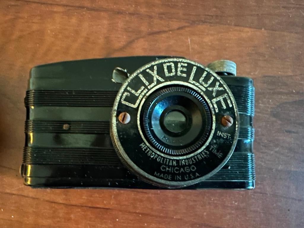 Clix Deluxe Camera & Polaroid Exposure Meter | Proxibid