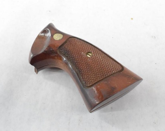 Pair of Vintage S&W Revolver Grips | Online Auctions | Proxibid