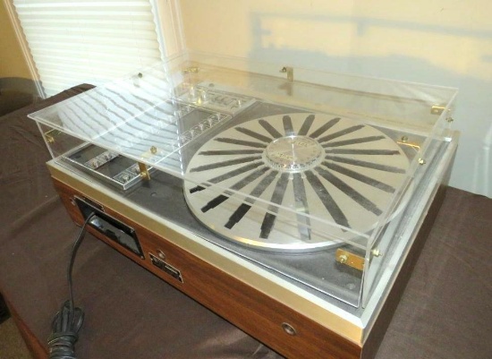 Panasonic Automatic Reverse Cassette Changer | Online Auctions | Proxibid