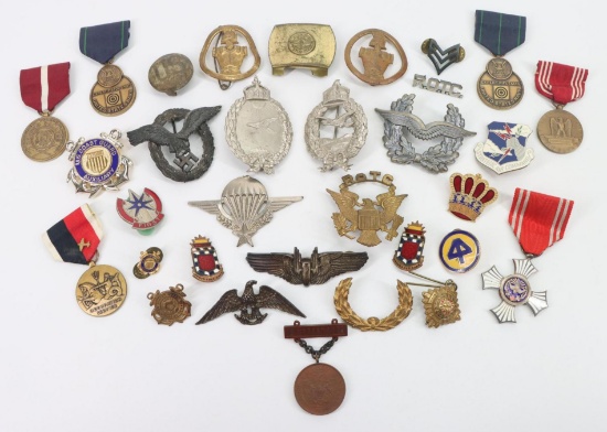 US & Foreign Military Badges And Insignia Assorted | Guns & Military ...