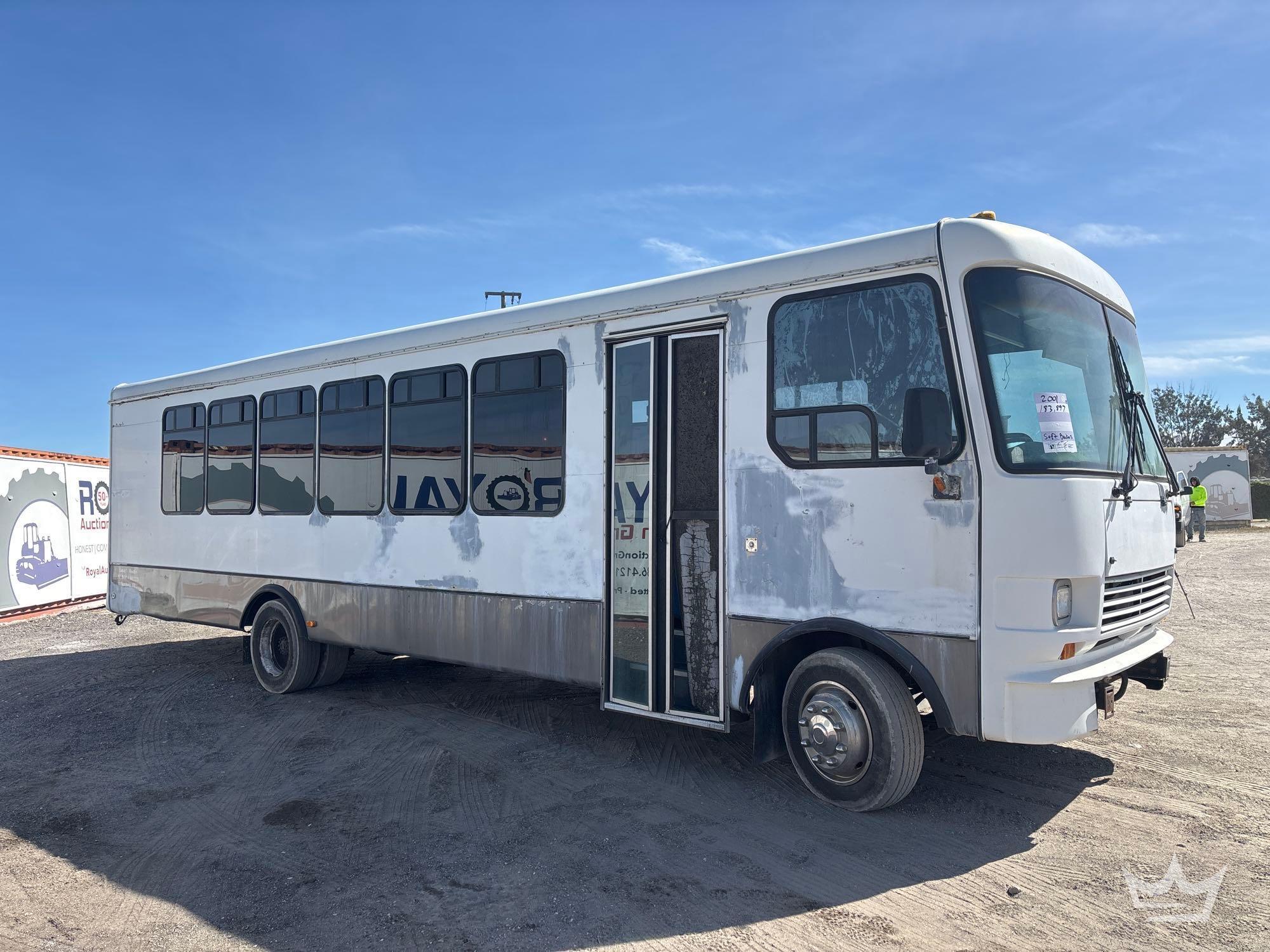 2001 International WORKSTAR For Sale (84897714) from Royal Auction ...