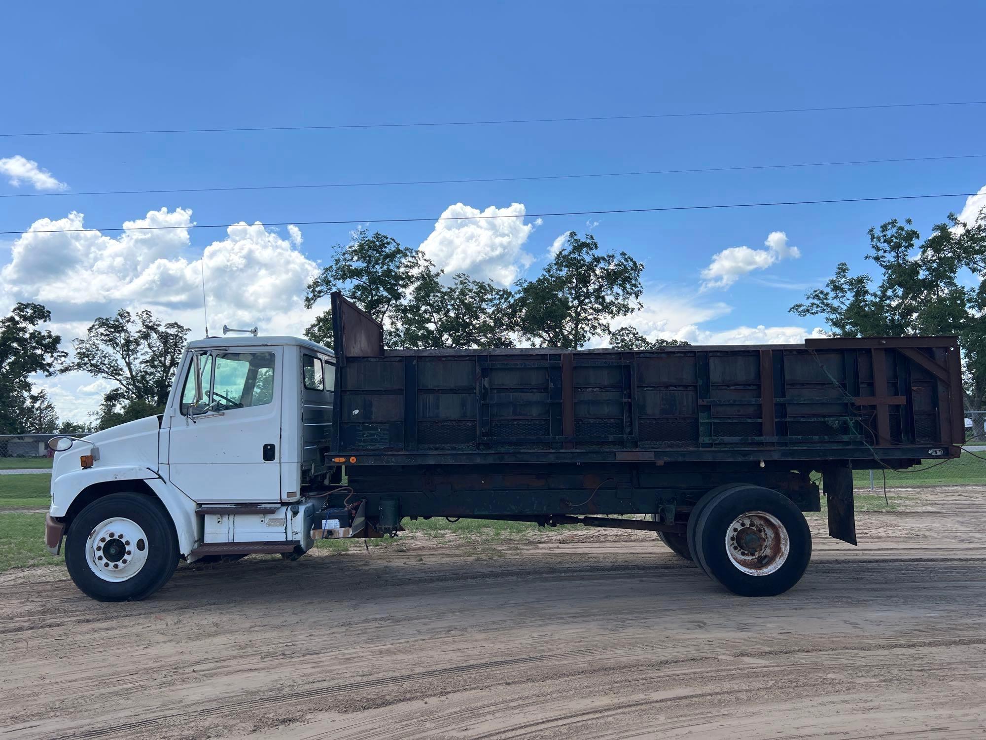 Freightliner Farm / Grain Trucks For Sale : Construction Equipment Guide