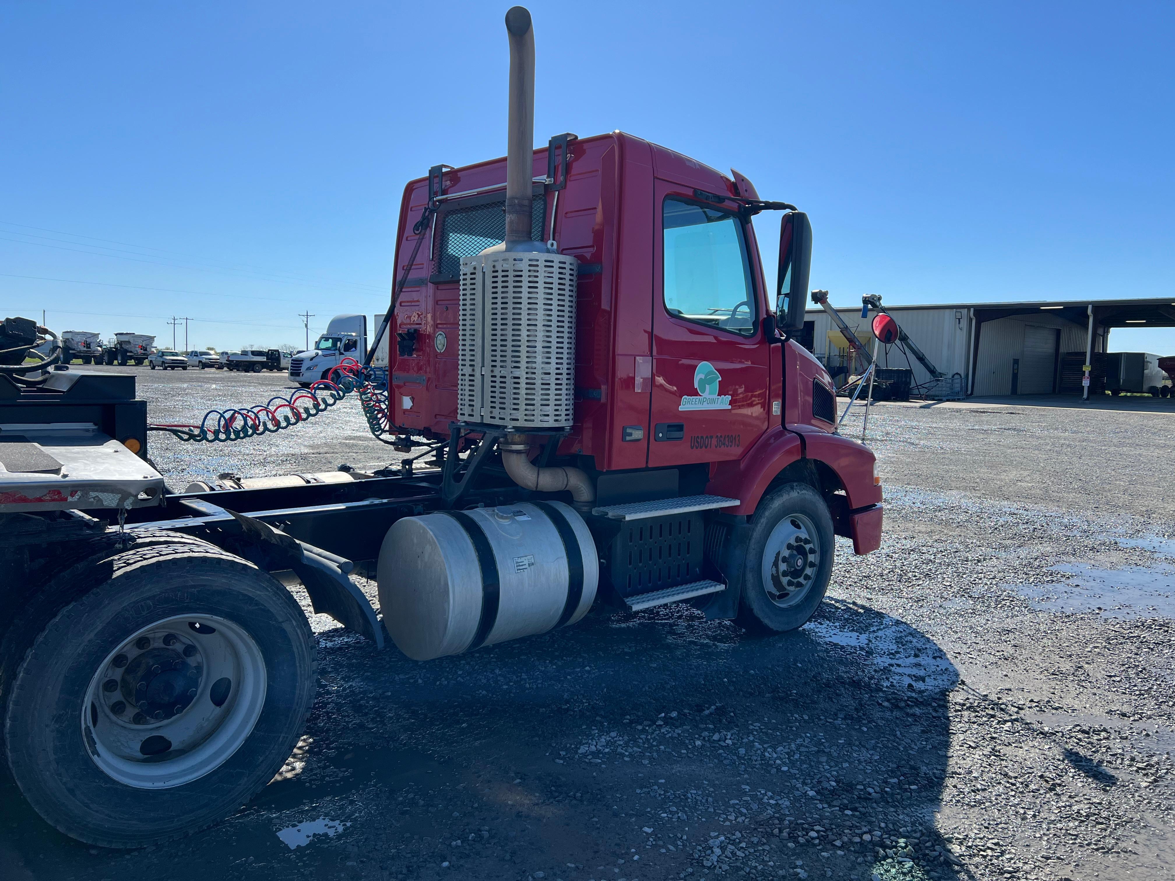 2014 Volvo VNM For Sale (86056035) from Fastline Auction, LLC [11390 ...